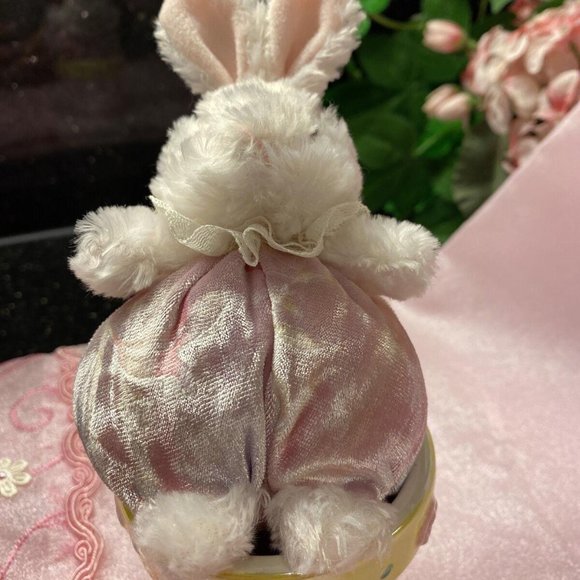 Other | New 5 Pink Stuffed Easter Rabbit Bunny Sitting On A Tiny Flower ...